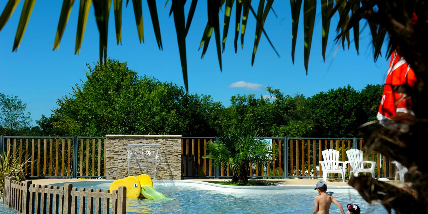 Espace aquatique du Camping Padimadour, 4 étoiles, situé à Rocamadour ...